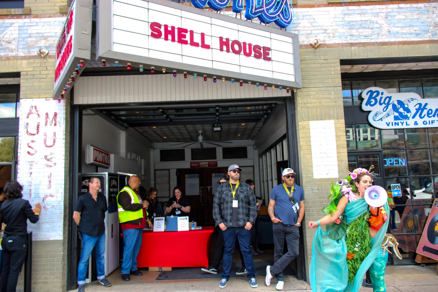 Mutual Aid vs. Greenwashing